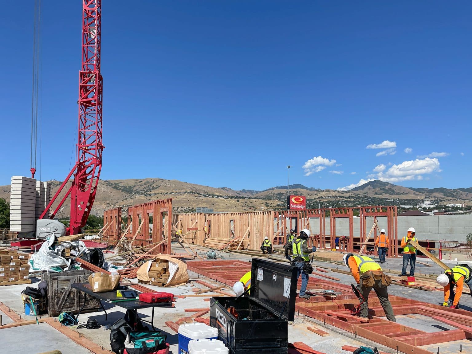 Entry Note Apartments