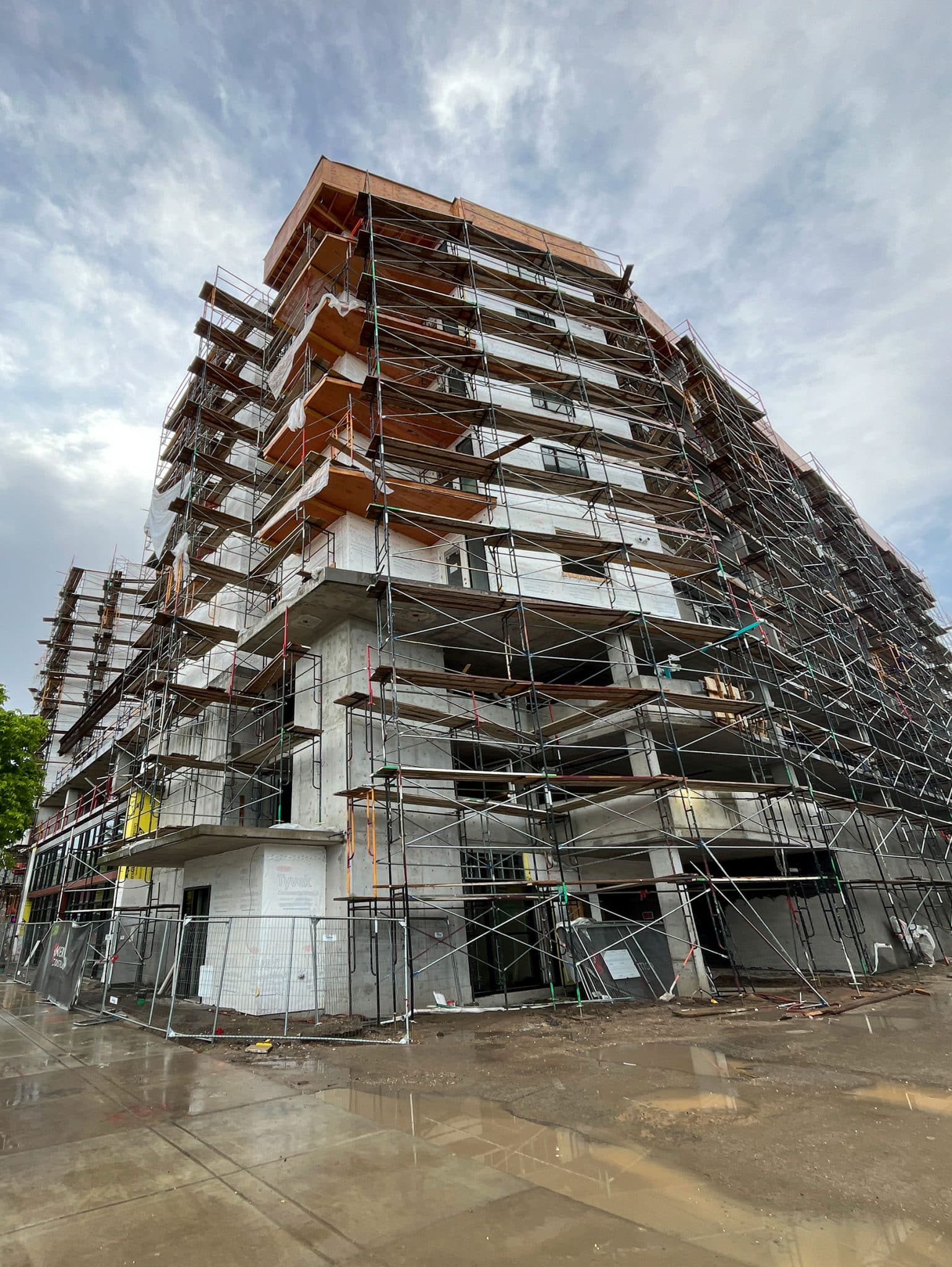 Entry Note Apartments